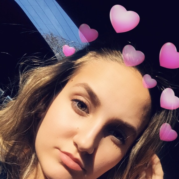 Alyssa's Closet (@alyssa___36) | Poshmark